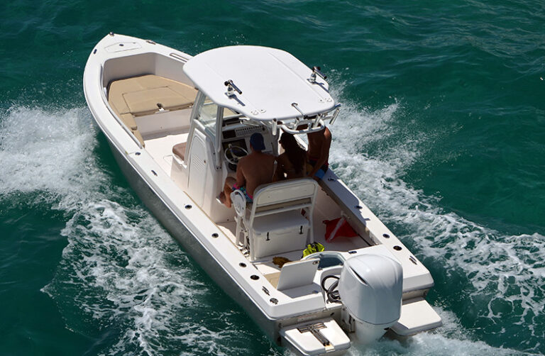 A Complete Guide to Center Console Boats: All You Need to Know!