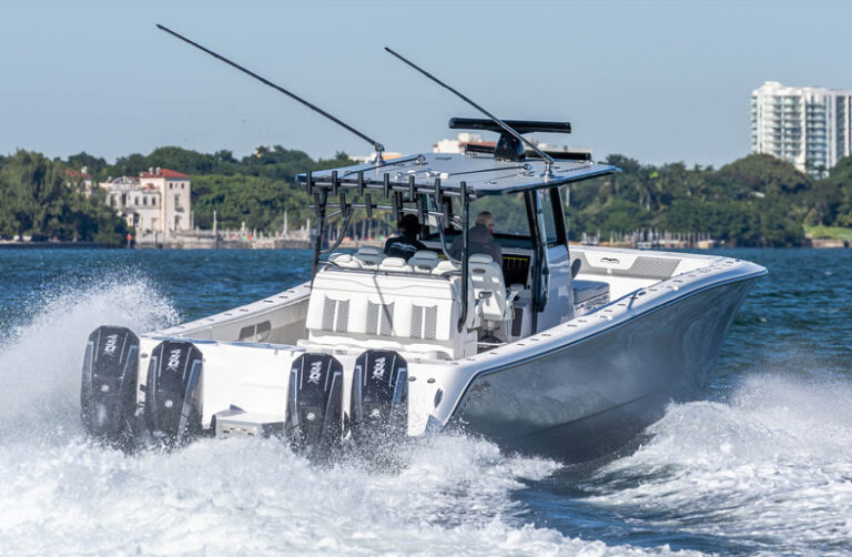 A Complete Guide to Power Catamarans: All You Need to Know!